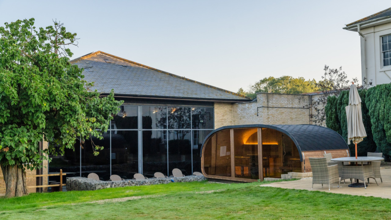 RELAX THE MIND, SOOTHE THE SOUL AND LIFT THE SPIRIT. - Bannatyne Spa